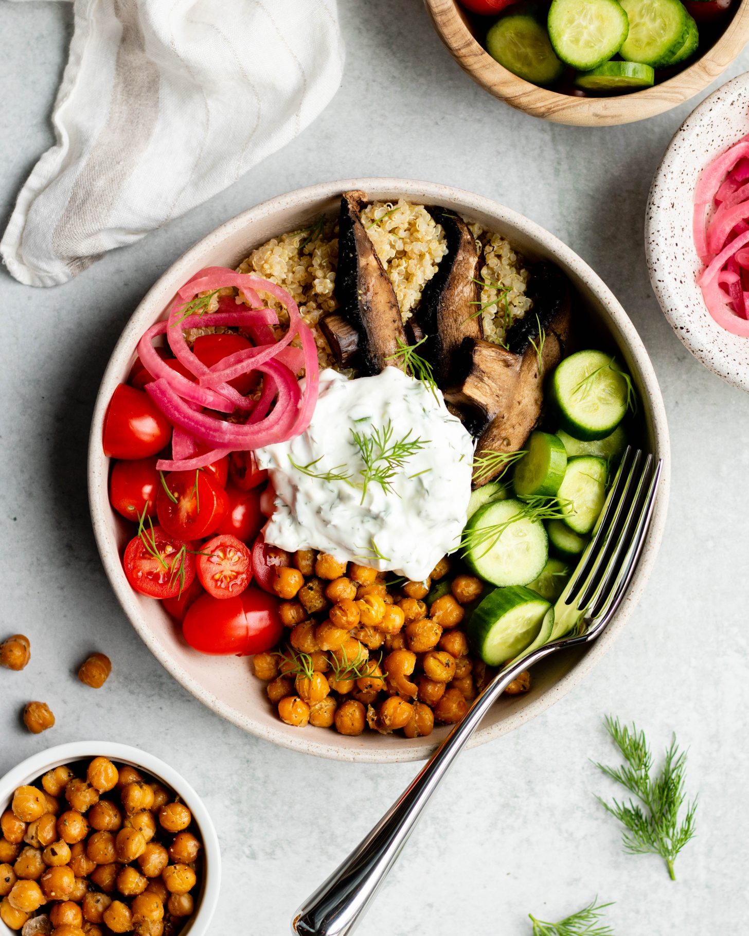 Vegetarian Gyro Bowls with Portobello Mushrooms • Daisybeet