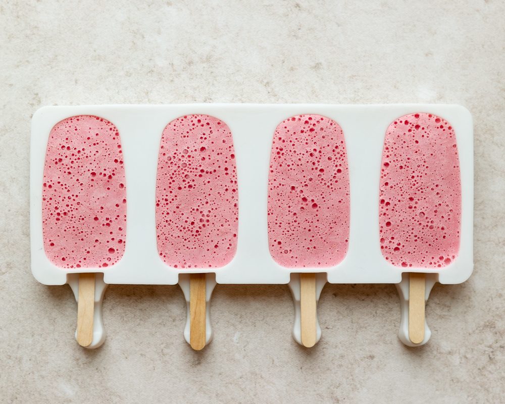 Fresh or Frozen Strawberry Greek Yogurt Popsicles • Daisybeet