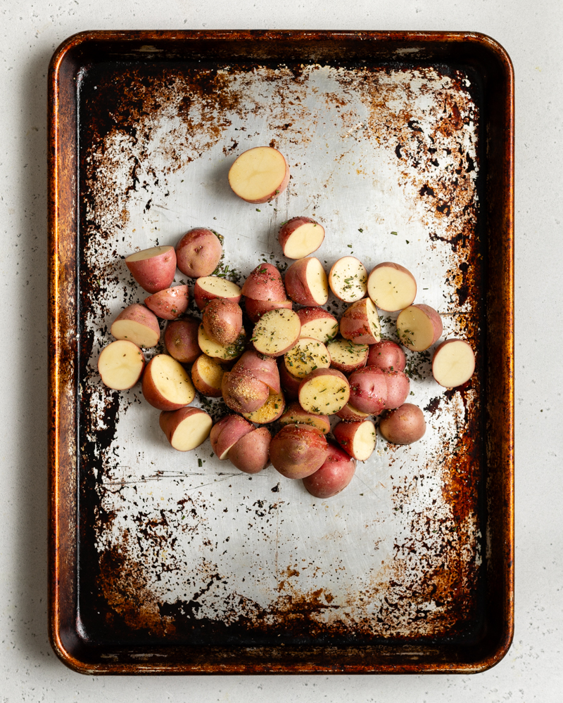 Crispy Oven-Roasted Red Mini Potatoes with Rosemary • Daisybeet