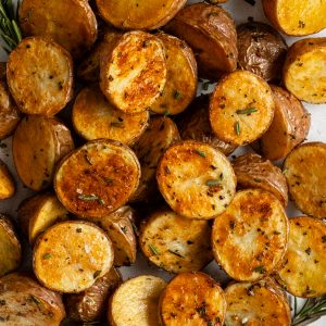 Crispy Oven-Roasted Red Mini Potatoes with Rosemary • Daisybeet