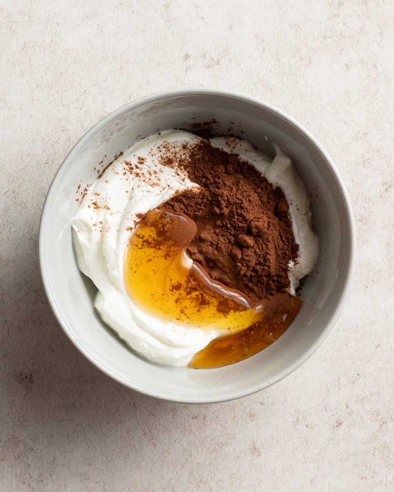 Chocolate Greek Yogurt (3 Ingredient Healthy Dessert) • Daisybeet